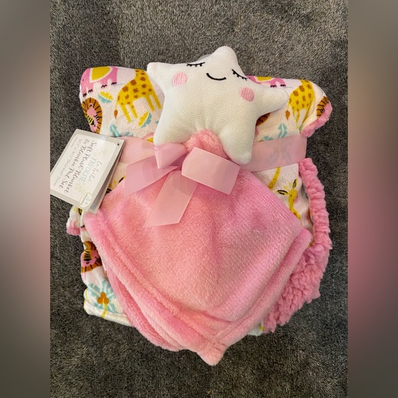 Le Bebe | Bedding | Nwt Le Bebe Favorite Pink Safari Plush Baby Blanket ...